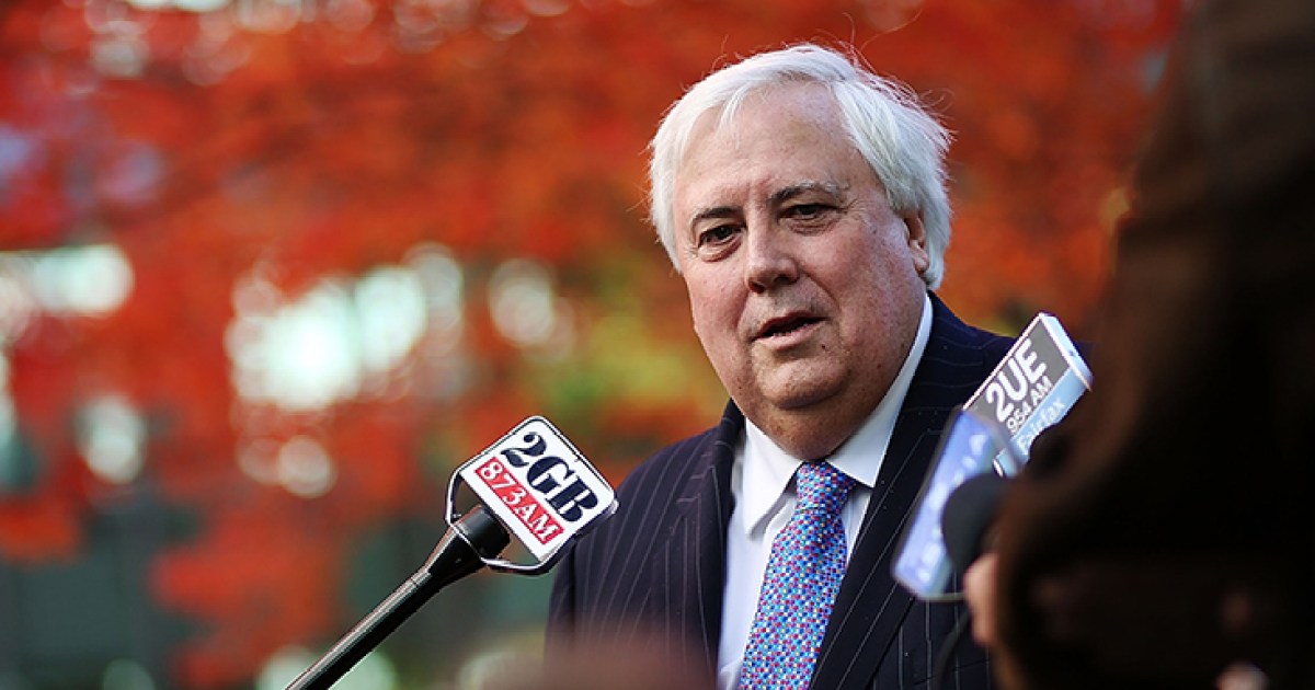 Palmer's 'reckless' China attack could hurt Australia: Carr