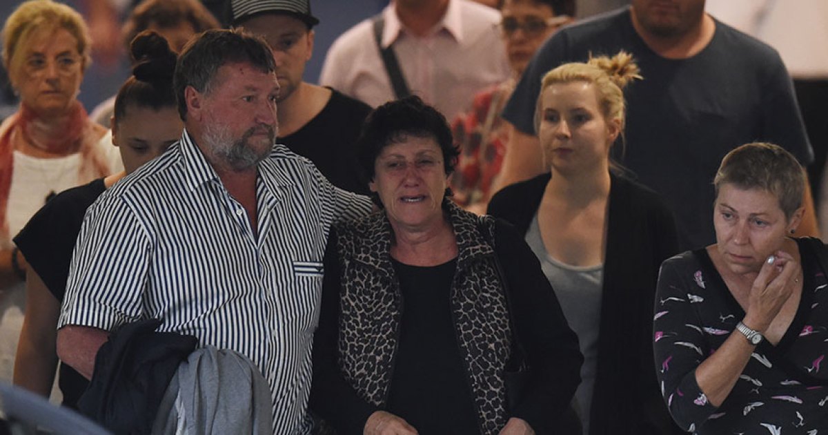 Phillip Hughes' death devastates family, friends | The New Daily