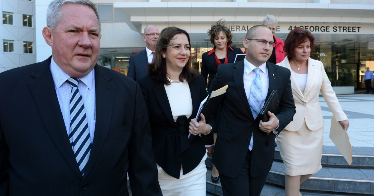 Qld deputy labor leader quits politics