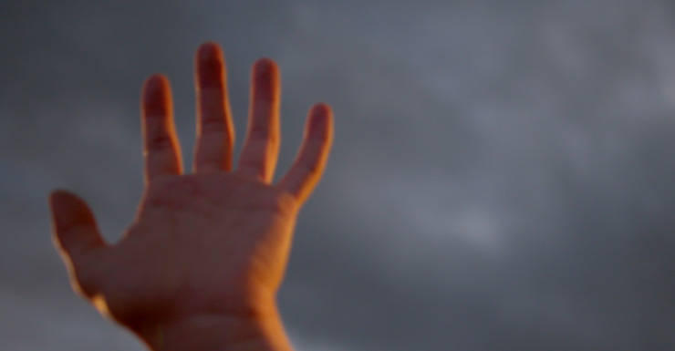 Mistaken hand gesture 'triggers brutal attack' | The New Daily