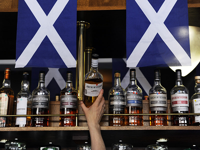 Scotland introduces minimum alcohol price