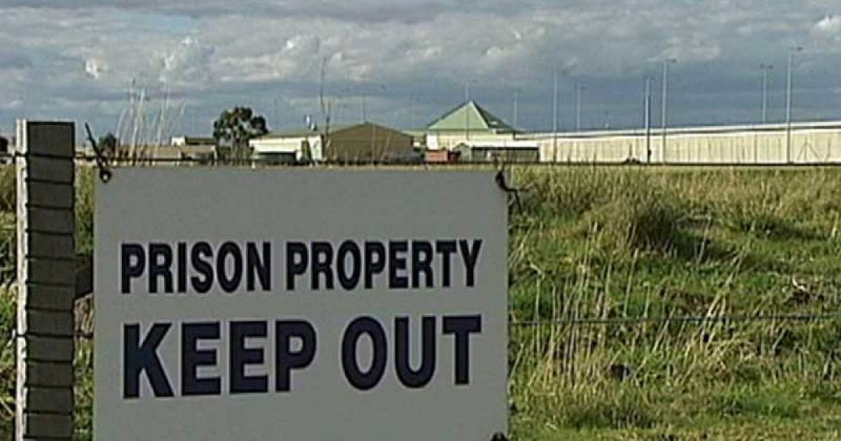 Court orders teenagers' removal from Barwon prison to Parkville