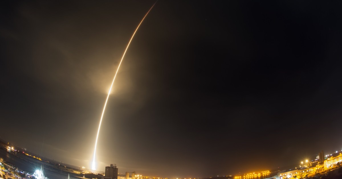 SpaceX rocket successfully returns to Earth | The New Daily