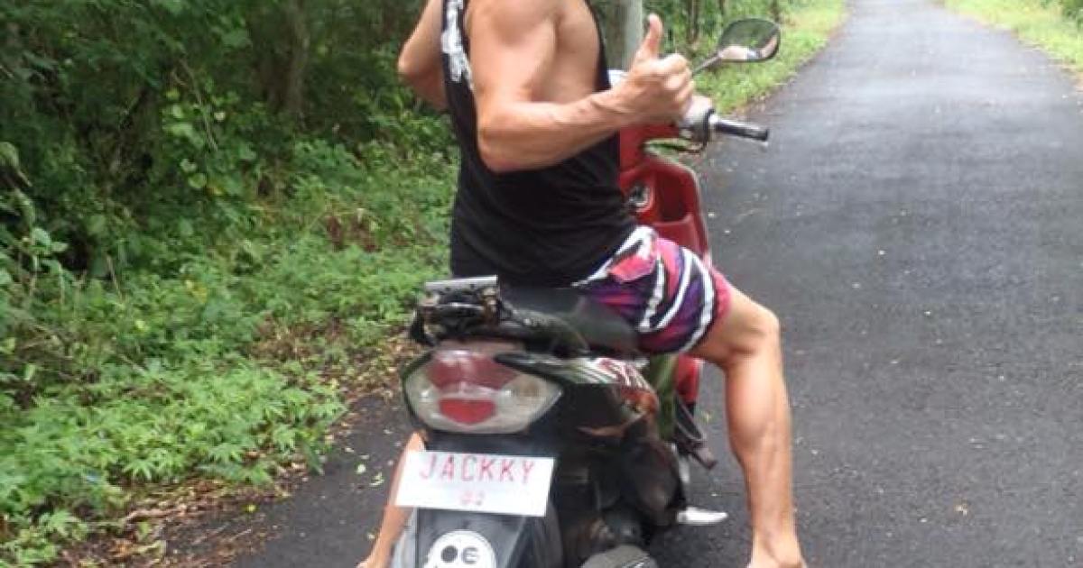 Rabies risk after monkey photo bite mishap | The New Daily