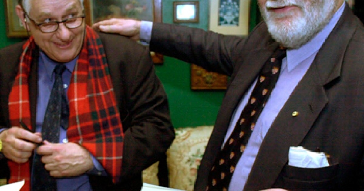 Journalist, playwright Bob Ellis dies at 73 | The New Daily