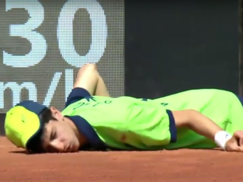VIDEO: Ballboy collapses during tennis match | The New Daily