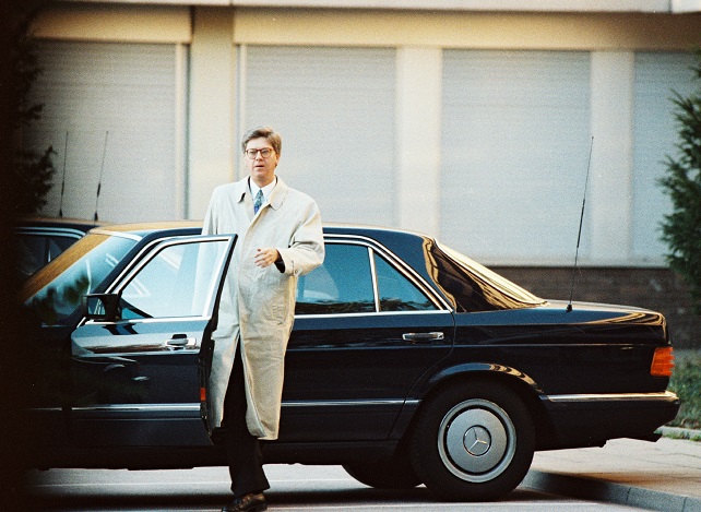 The frugality feud tearing apart the Aldi family | The New Daily