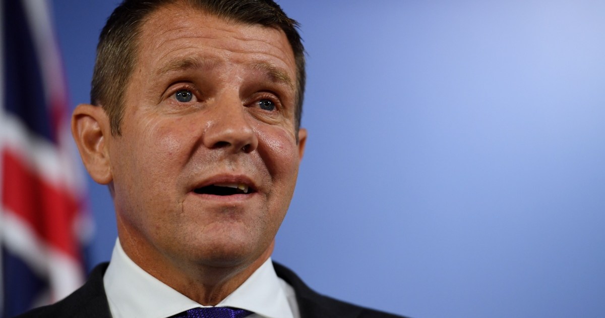 Mike Baird says people should support Daniel Andrews in Facebook post