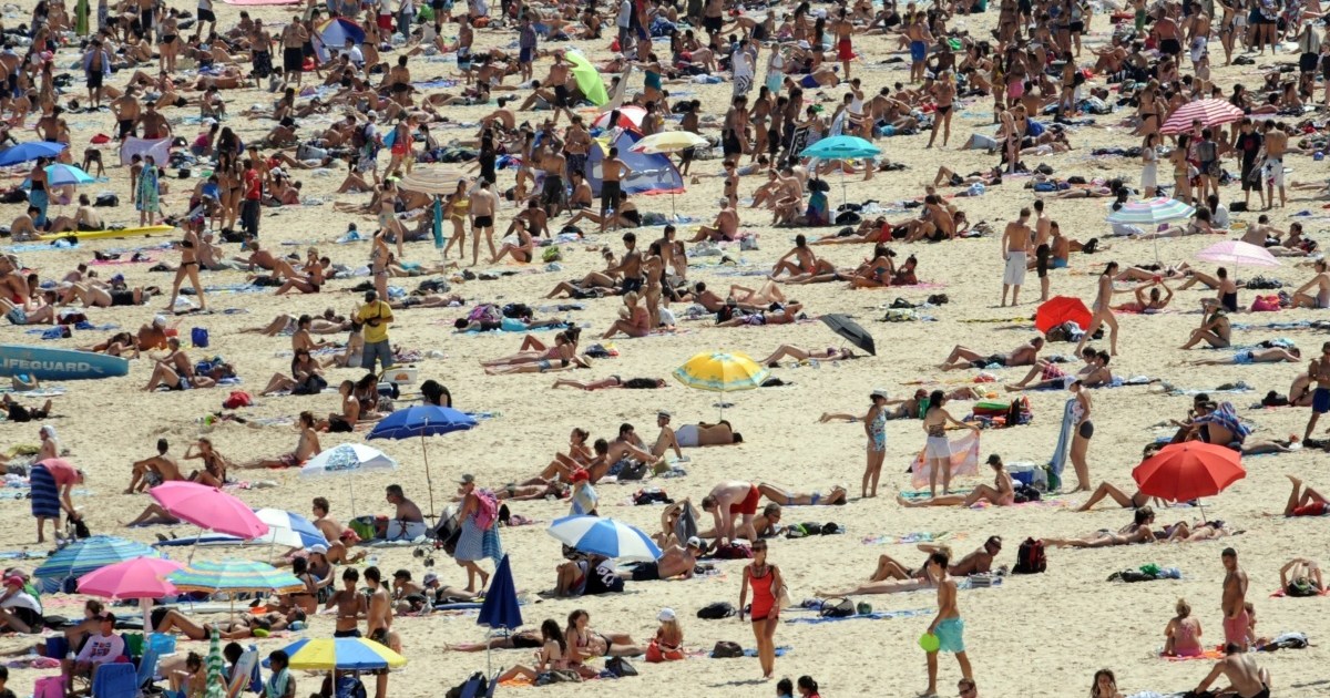 Monster heatwave bakes Australia with more to come