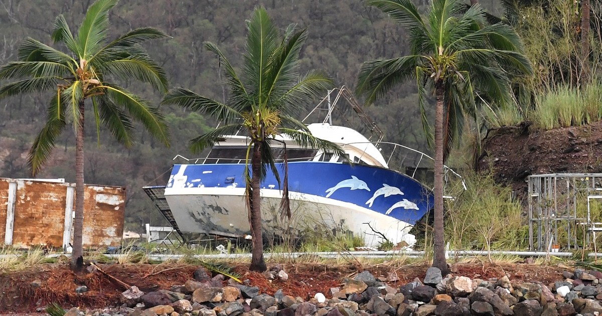 Cyclone Debbie leaves path of destruction in north-Queensland