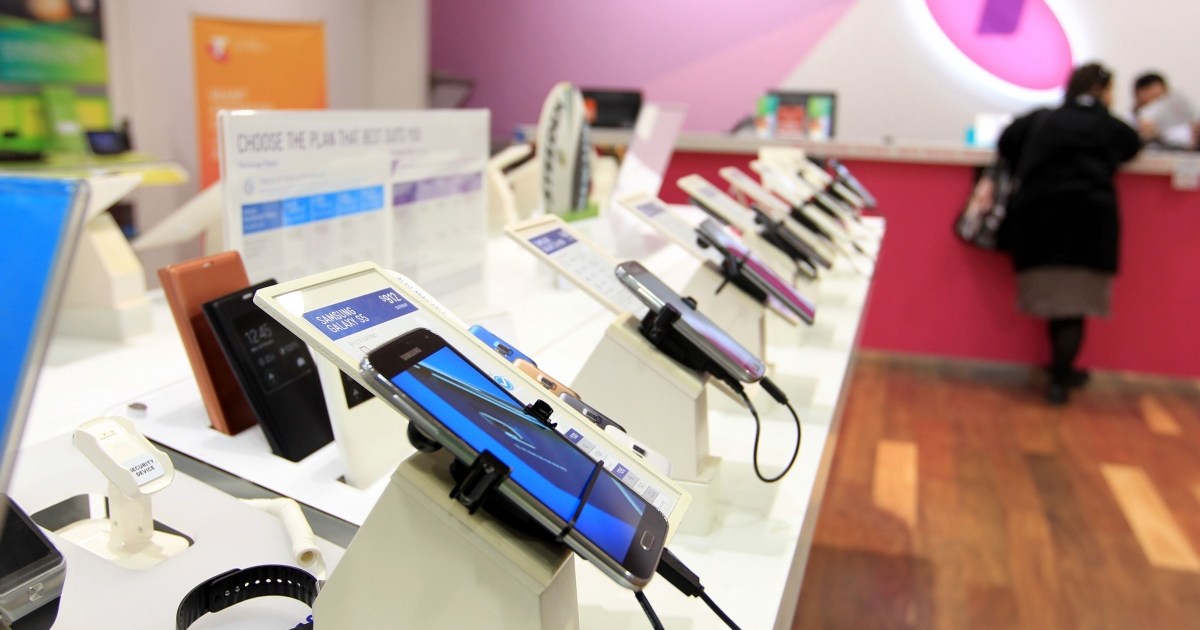 Telstra takes the lead to refund thousands of NBN customers