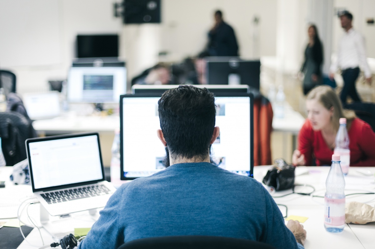 Prolonged sitting leads to an early death: study