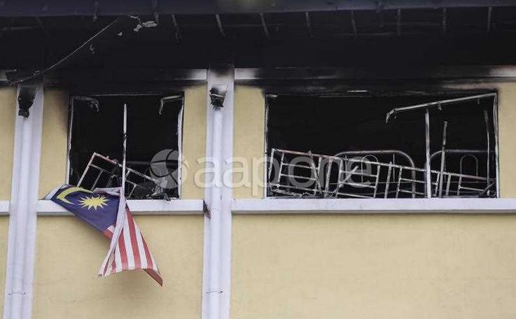 Kuala Lumpur school fire leaves 23 dead