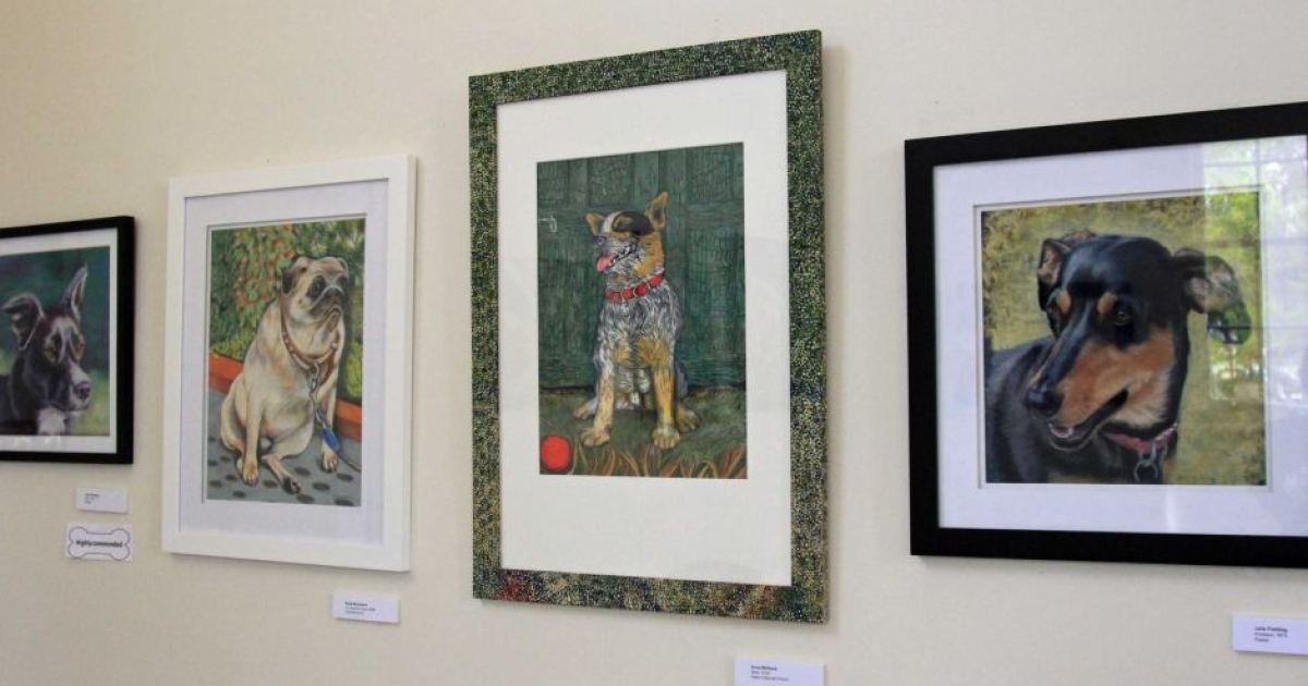 Dog lovers unleash their artistic side for Poochibalds