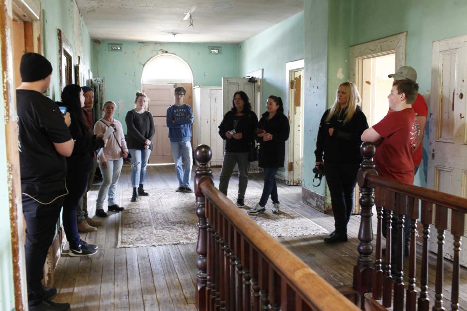 Ghost hunters hold seance at Australia's 'oldest mental hospital'