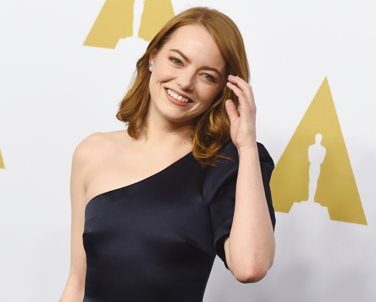 The return of the perm: Emma Stone gets the 80s hairstyle