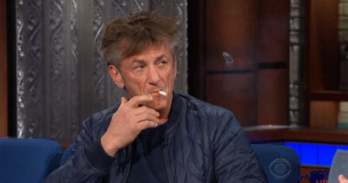 Sean Penn exhibits unusual behaviour in Late Show interview