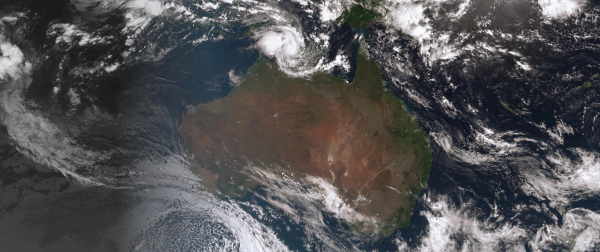 Tropical Cyclone Marcus bears down on Darwin