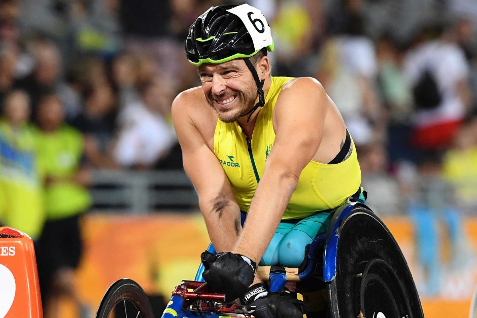 Wheelchair racer Kurt Fearnley first disabled athlete to win Don