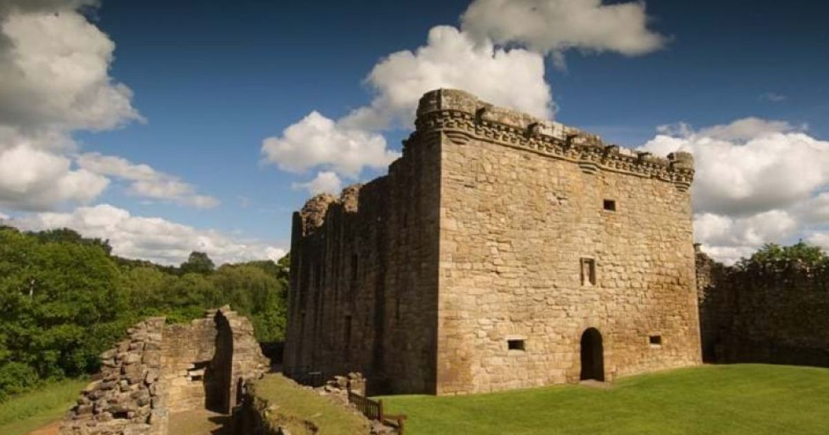 'Very angry badger' invades Scottish 16th-century castle