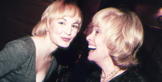 Soapie star Cathy Godbold dies aged 43