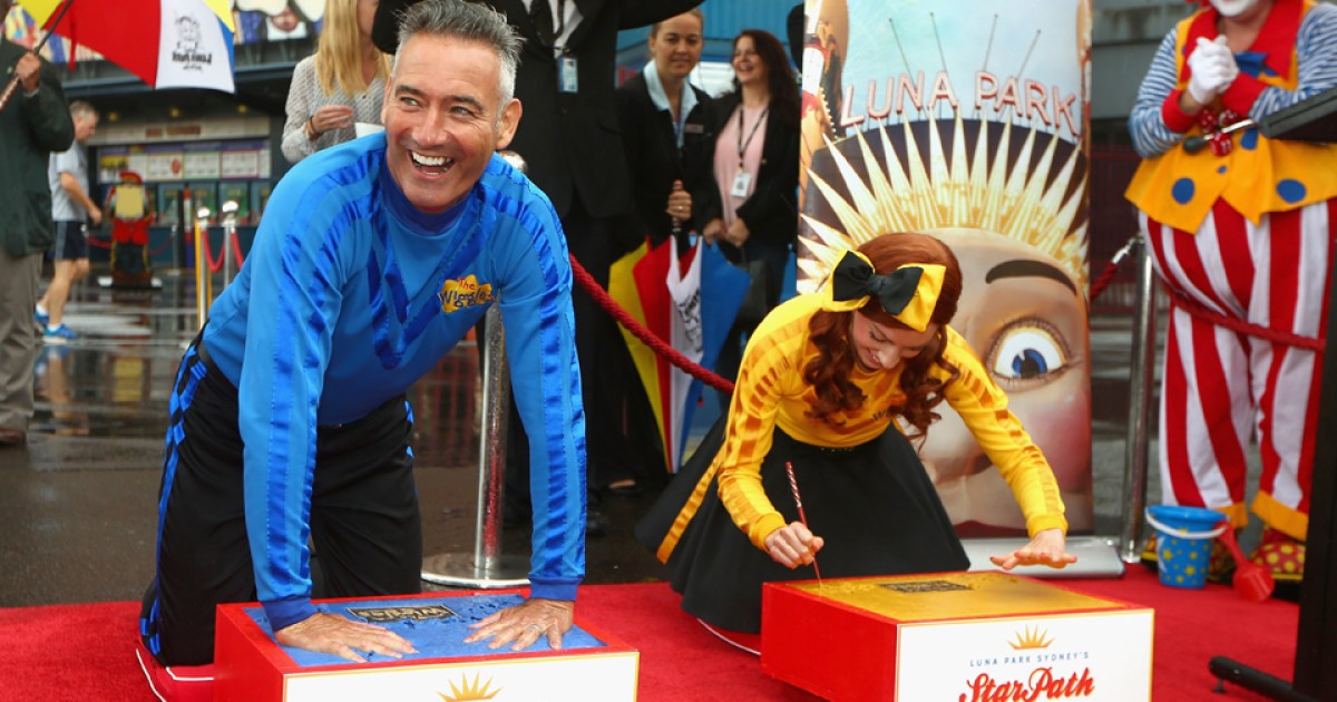 Blue Wiggle Anthony Field hospitalised