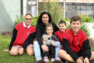 One in seven Australian children live below the poverty line