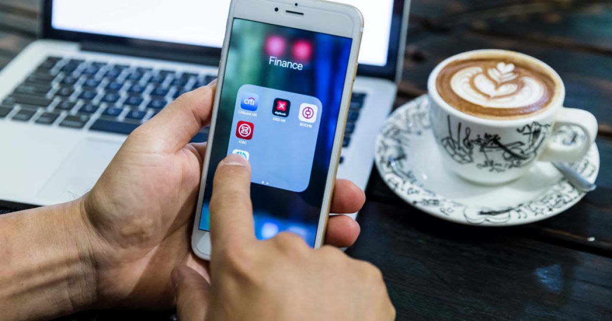 CommBank, ANZ customers caught in fake apps scam