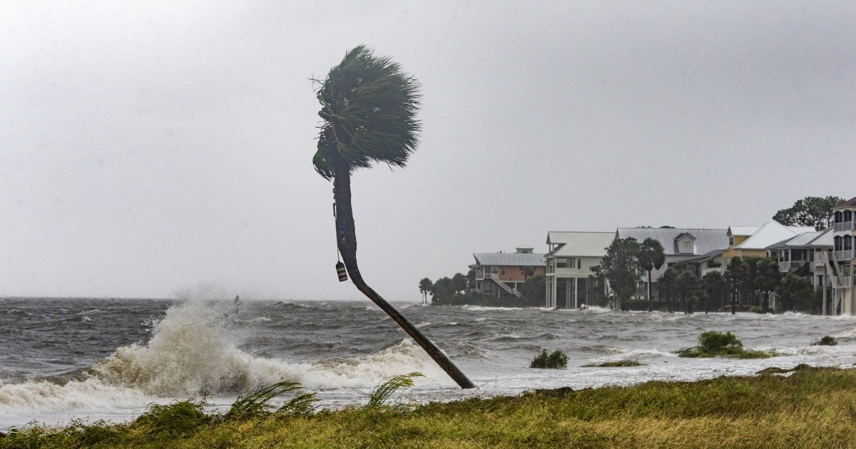 Biggest storm in a century slams into Florida coast