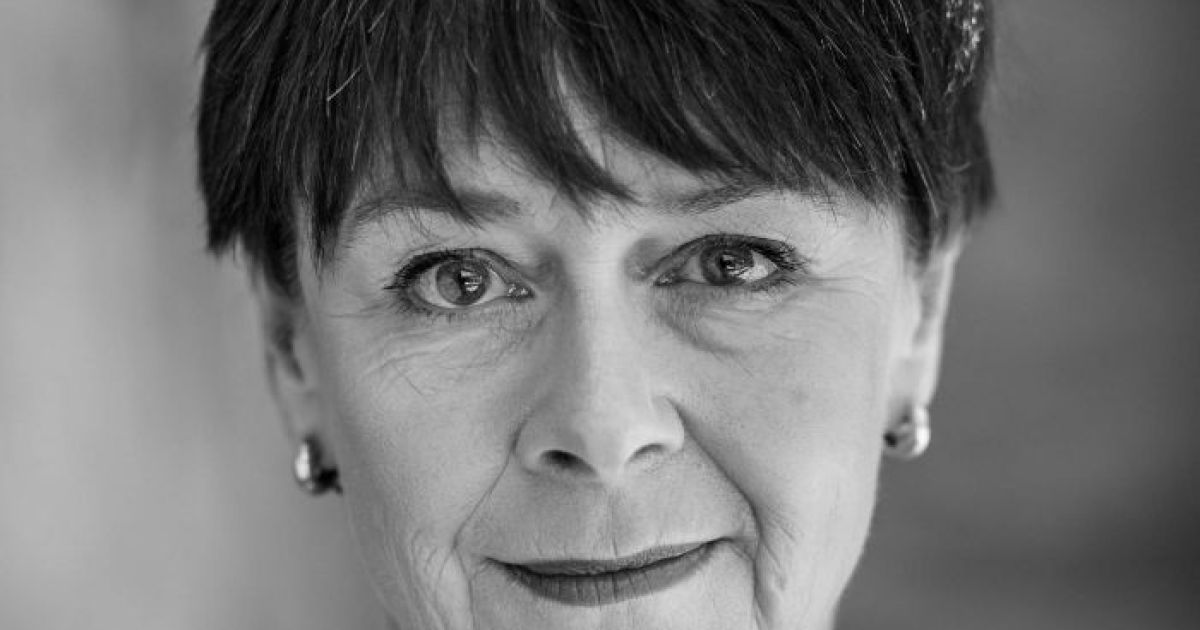 Industry pays tribute to much-loved actor Penny Cook | The New Daily