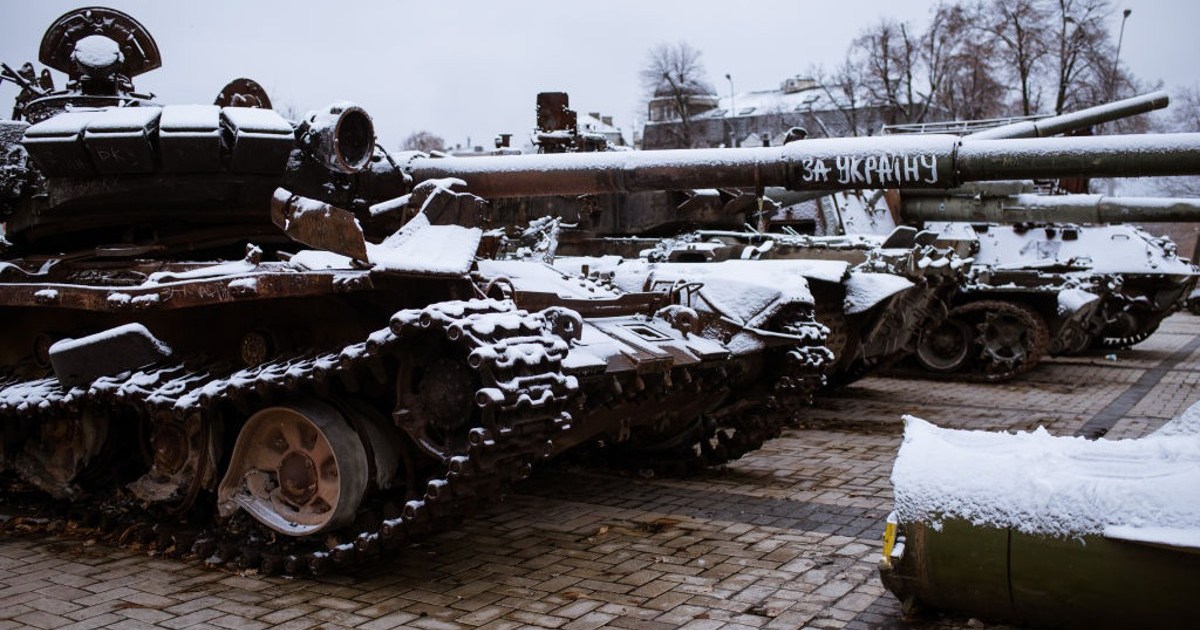 Ten million Ukrainians without power as first winter snow falls