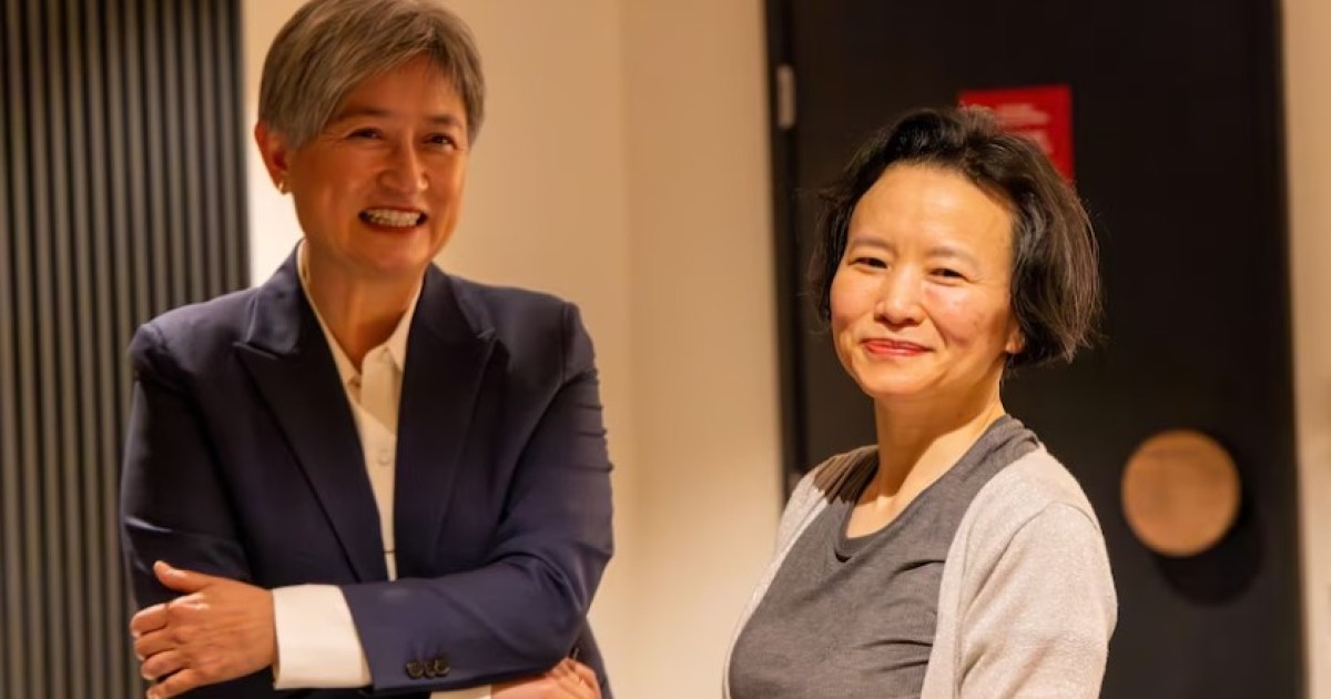 'Holding my kids': Cheng Lei released from China jail
