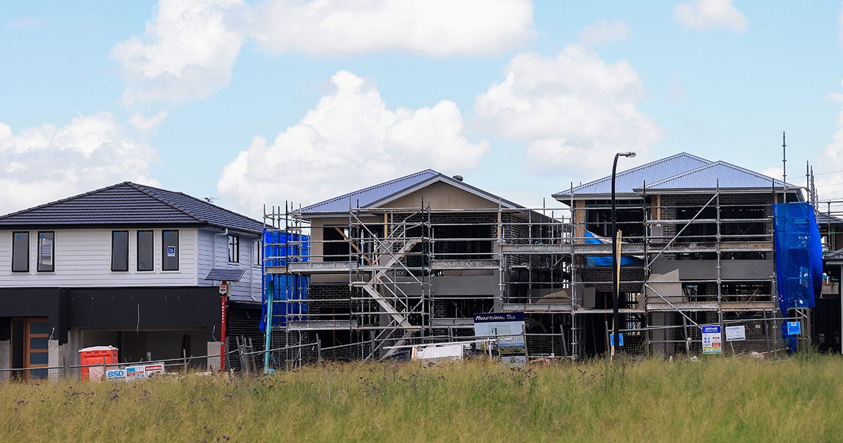 Housing fail, tax hikes urged in leaked Treasury advice