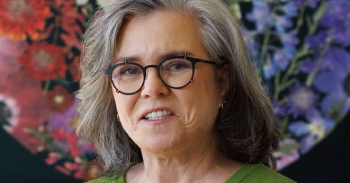 Rosie O'Donnell shares photos after secret facelift