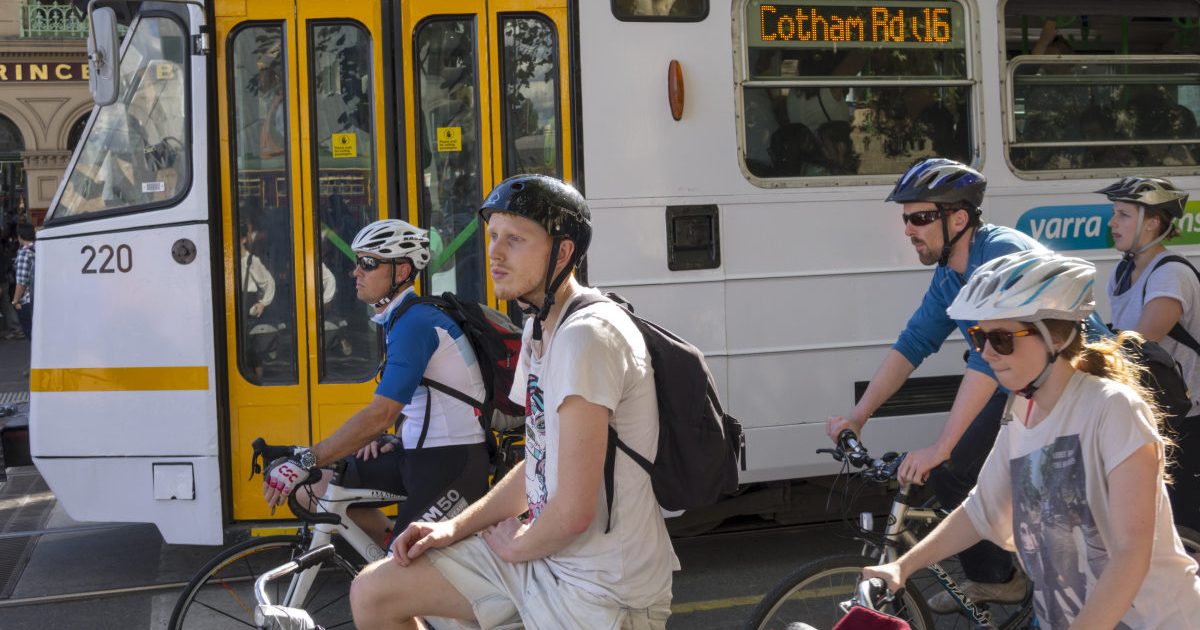 Want to be more productive and happy in the office? Cycle or walk to work