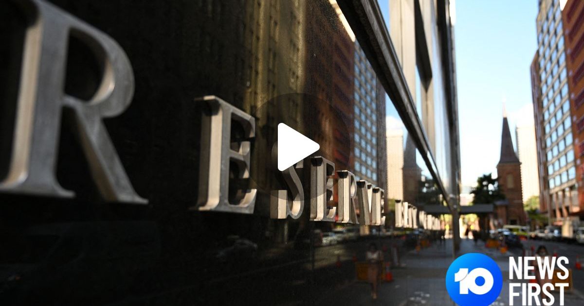 Watch: RBA minutes released, Tech moves