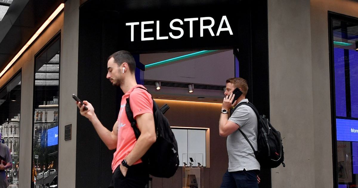 Telstra board expected to cop backlash on executive pay