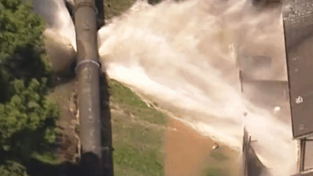 Pipeline ruptures, sending floods of water into homes