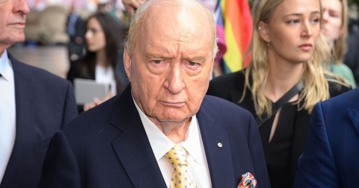 Alan Jones attacks 'bad' sex-abuse search warrants