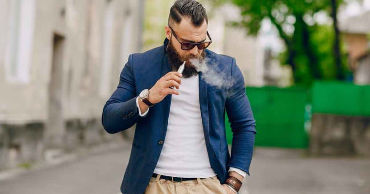 EVALI: Vaping-related lung disease now has a name – and a likely cause