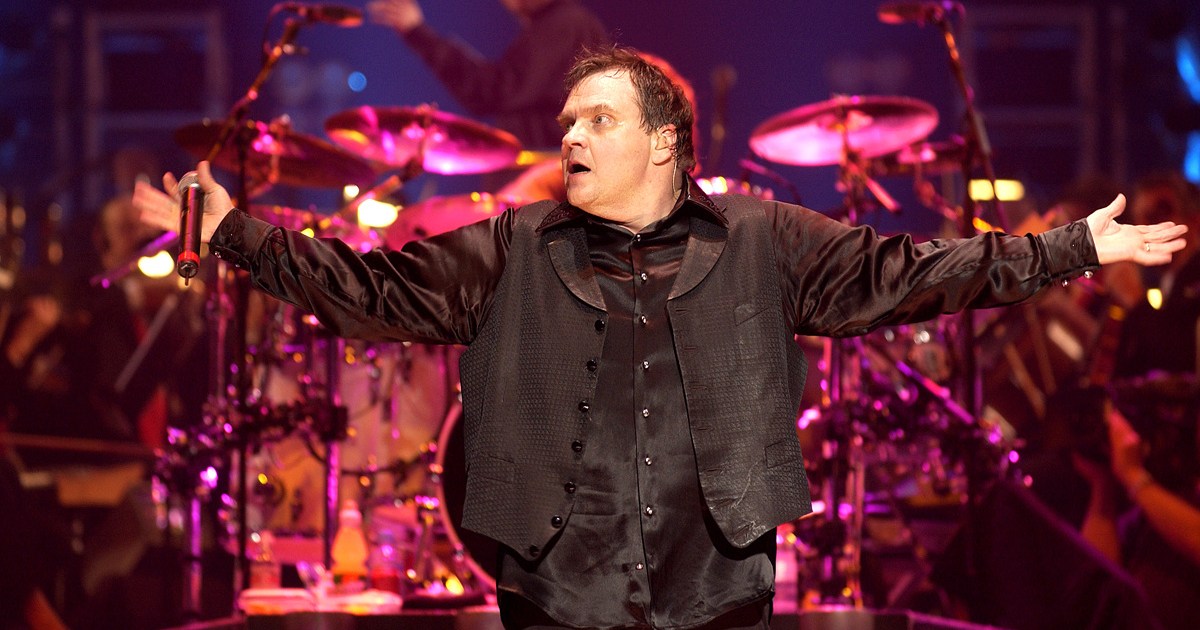 Singer Meat Loaf dies at 74 with his family by his bedside