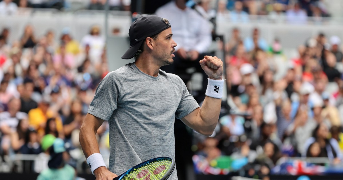 Australian Open: Bolt from the blue nearly overruns Thiem