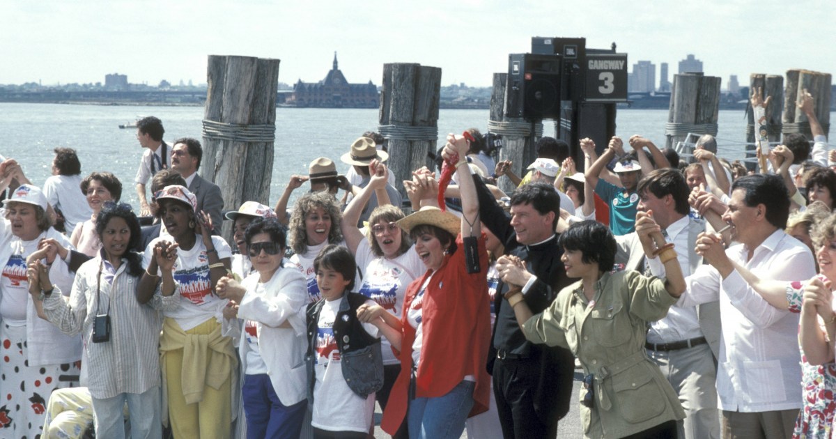 What social distancing? On this day, millions held hands in a human chain