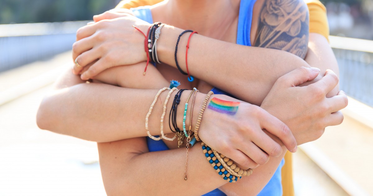 'Skin hunger': Coronavirus leads to touch deprivation