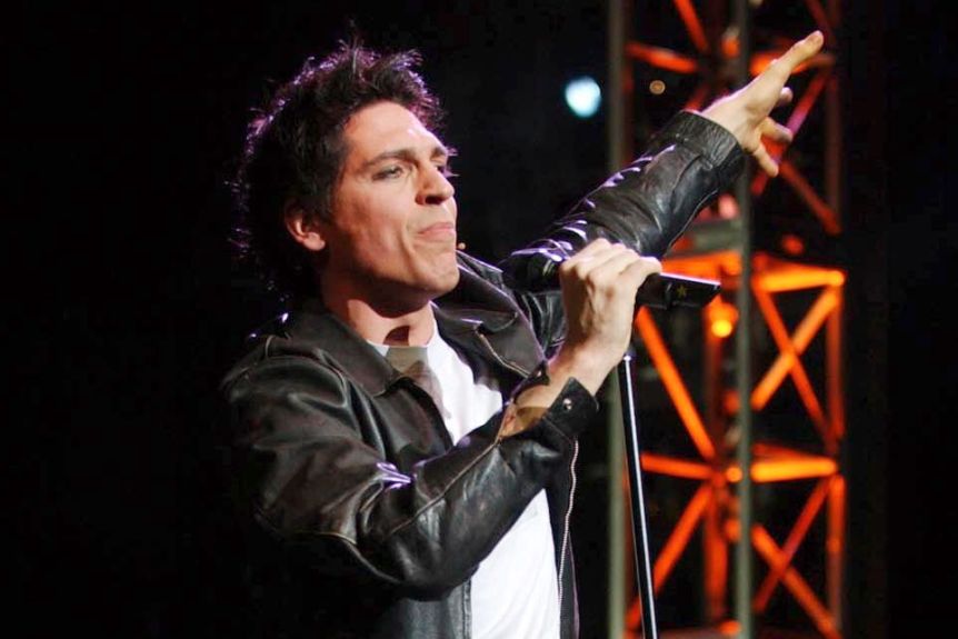 Michael Falzon, who starred in We Will Rock You, dies