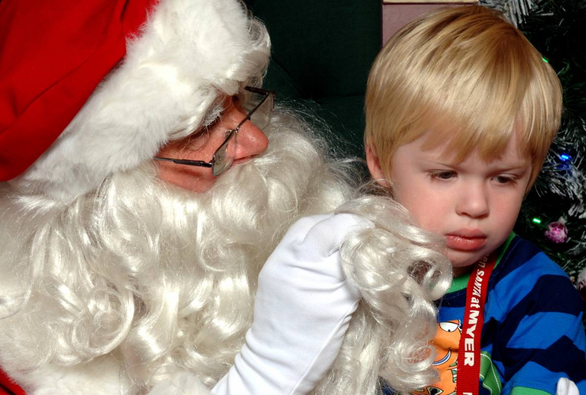 Santa myth: Parents urged to keep on pretending for one more year