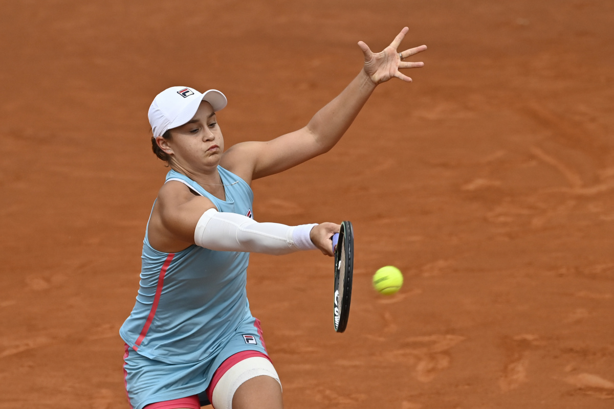 Barty forced to retire hurt in Italian Open quarter-final