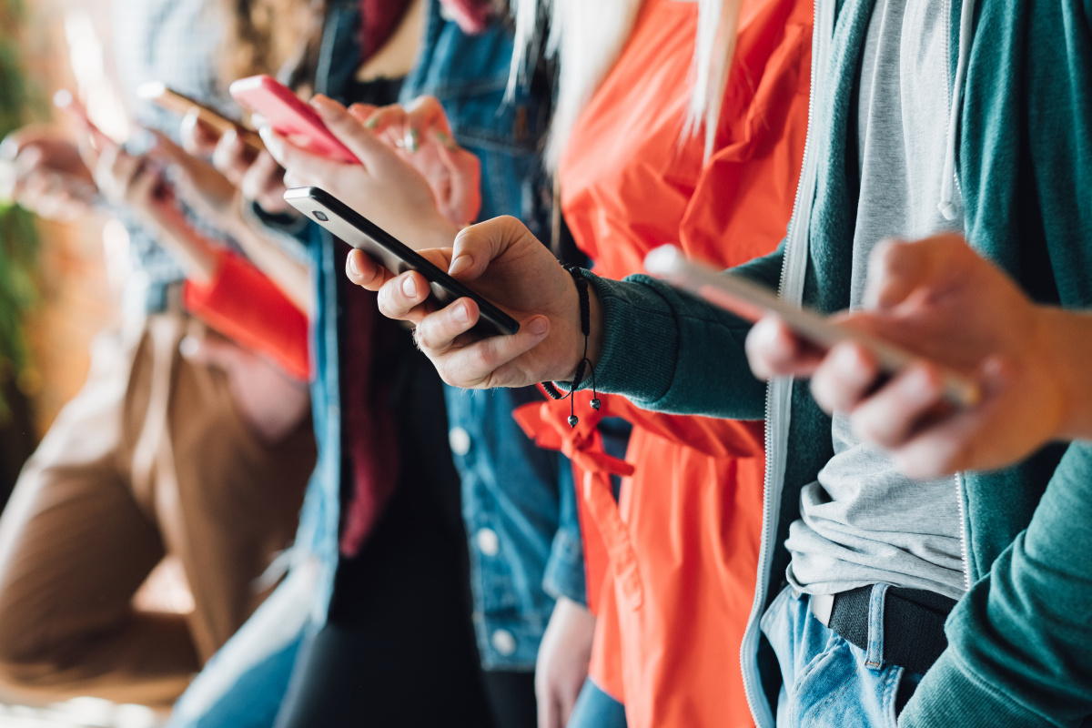 Suffering from smartphone addiction? Here's what to do about it