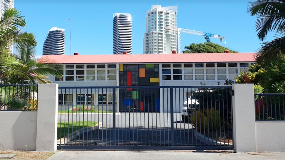 Qld school, businesses close after six local COVID cases