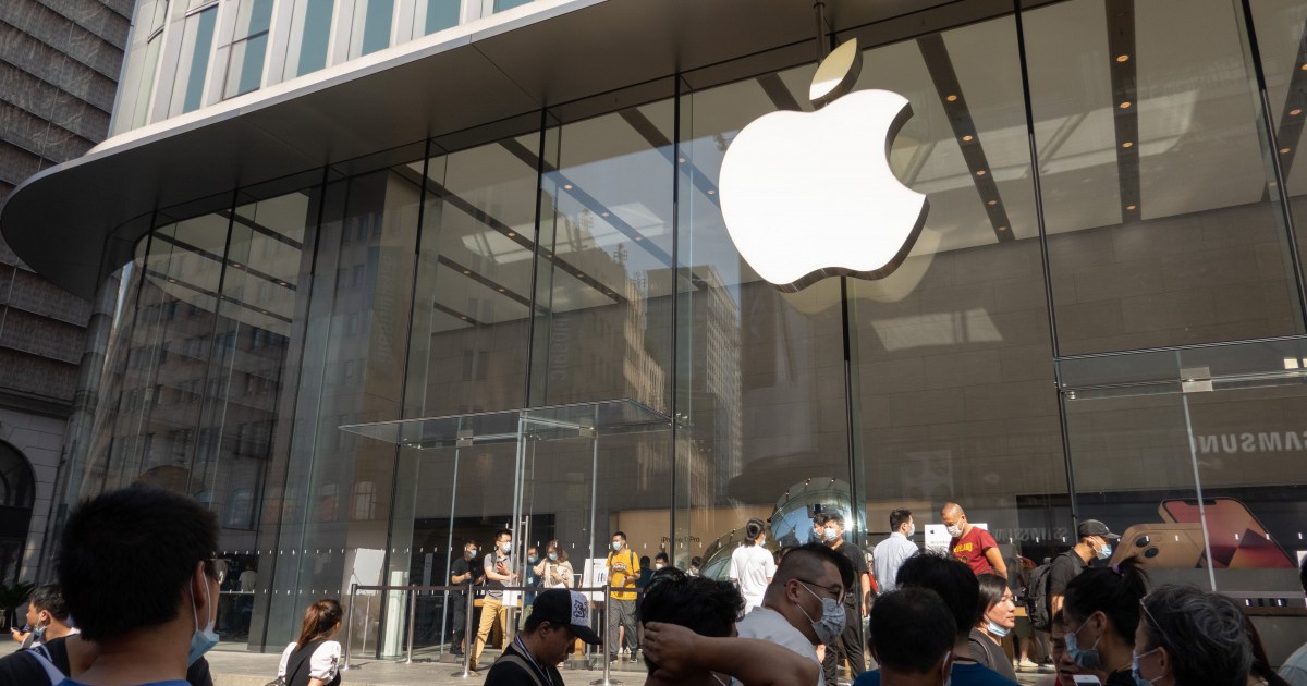 Apple becomes first company to hit $3 trillion market value